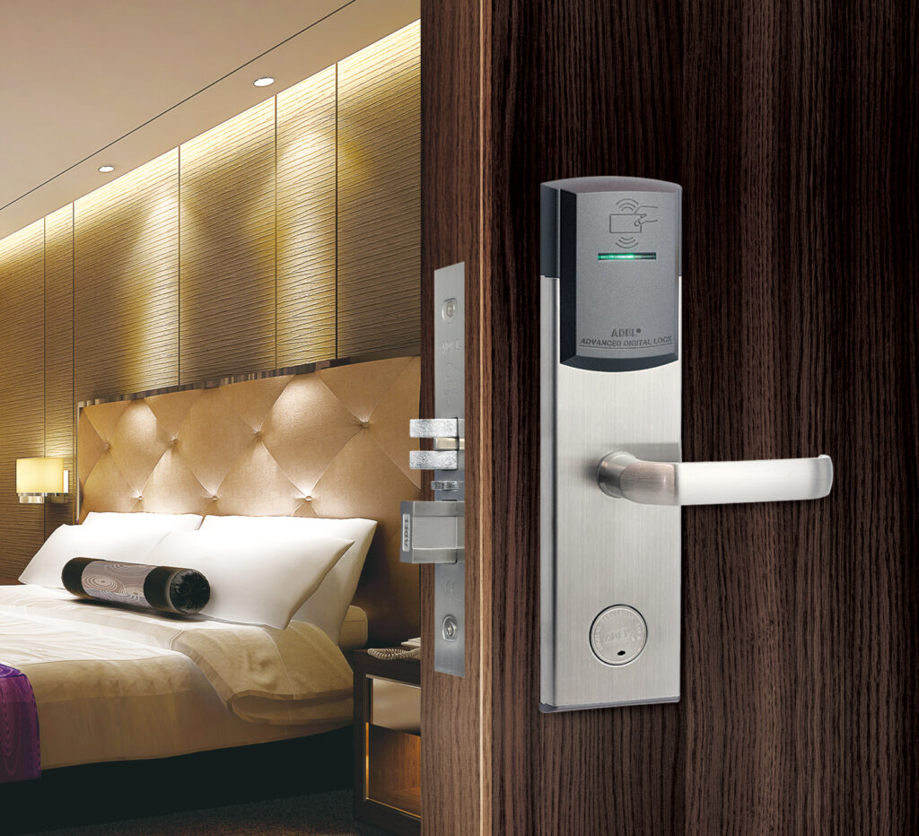 ADEL 1800 RFID LOCK - Ηλεκτρονικές Κλειδαριές Ξενοδοχείων | V&M Locks